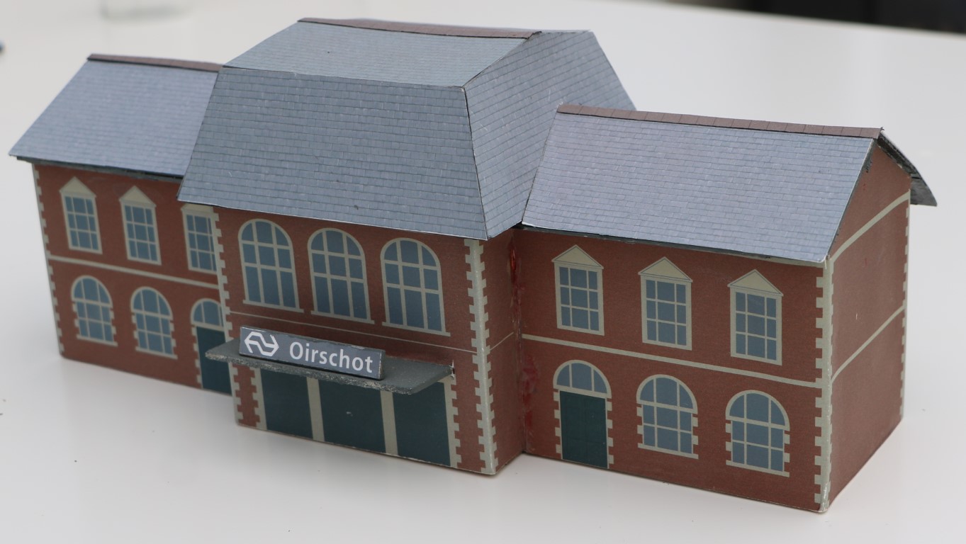 Model railway architecture in Miniature Buildings